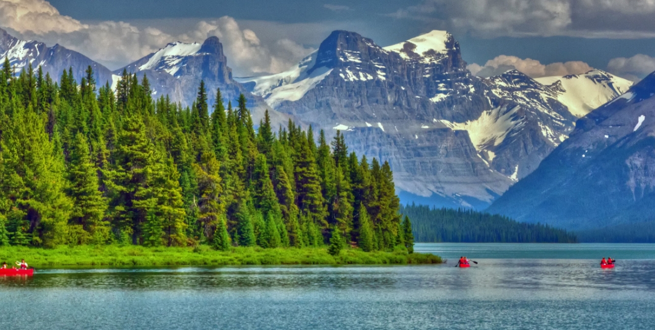 Grand Canada Coast-to-Coast Eastbound | Railbookers®